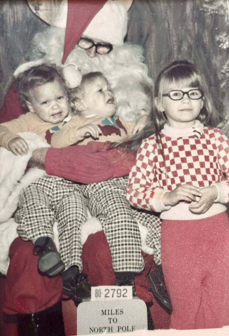 Funny Christmas Pictures | Awkward Christmas and Xmas Photos