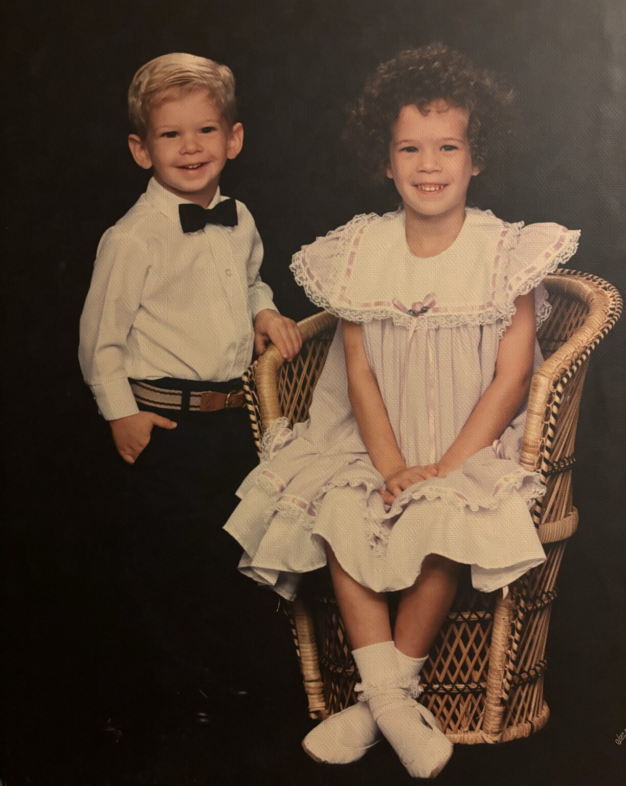 Funny Sister & Brother Pictures | Awkward Sibling Photos