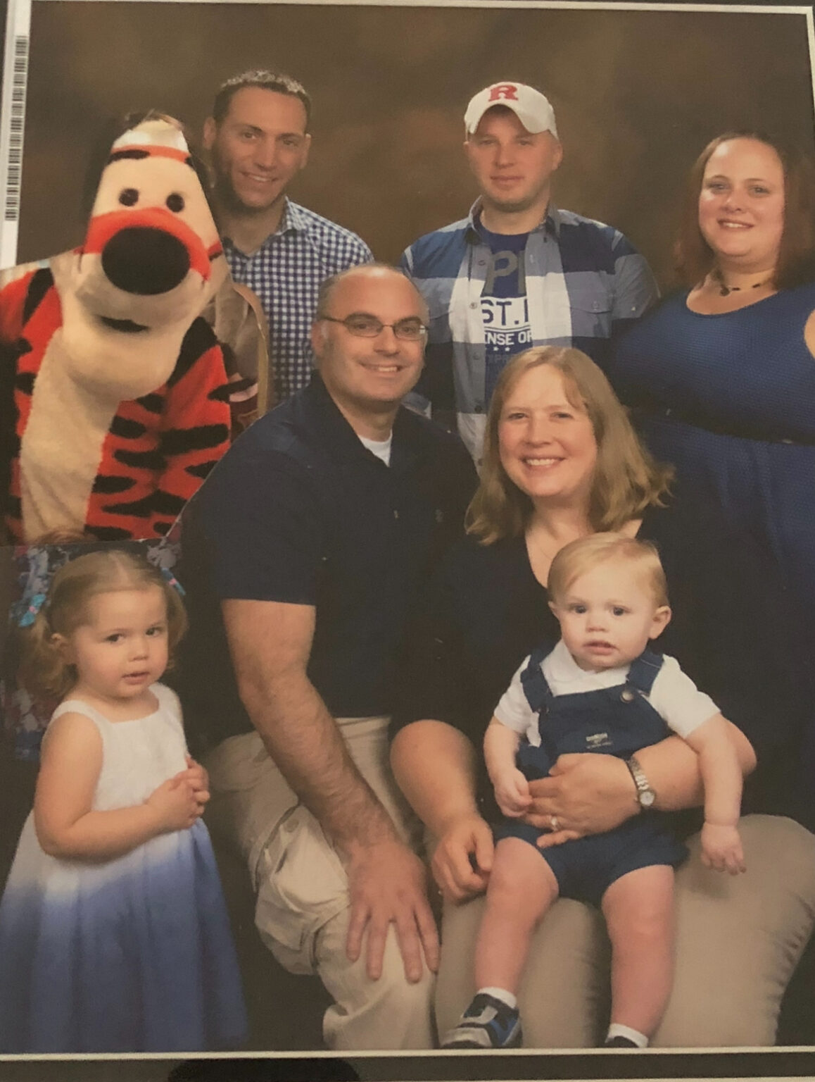 Funny Family Portraits | Awkward & Bad Family Portraits